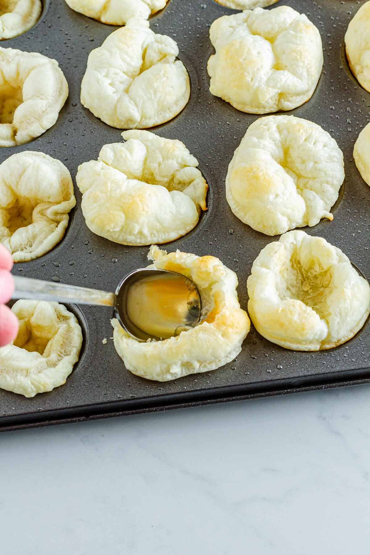 Cheesy Caprese Pesto Tarts Recipe - Pocket Friendly Recipes