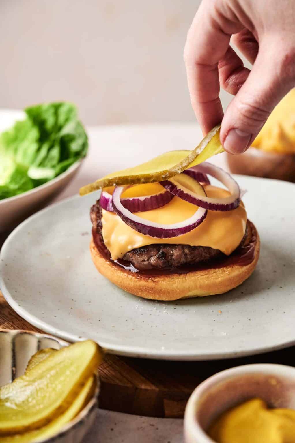 Best Cheeseburger Recipe - Pocket Friendly Recipes
