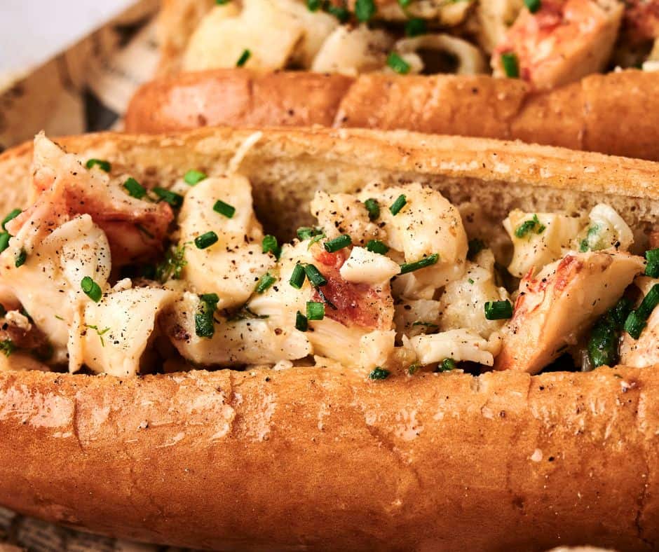 Lobster Roll Recipe (Connecticut-Style)